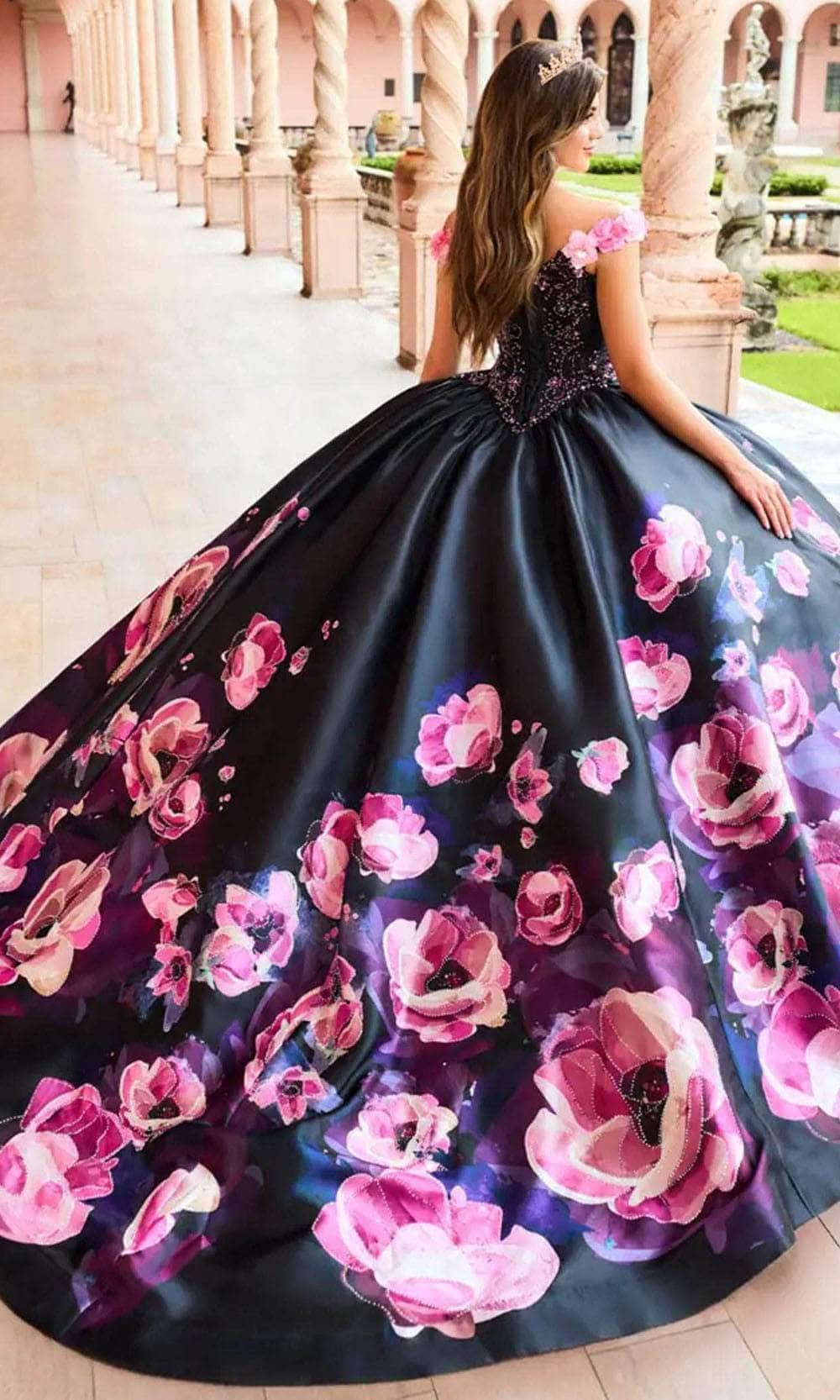 Dress Like Royalty: Make a Grand Entrance in a Princess Dress – Couture ...