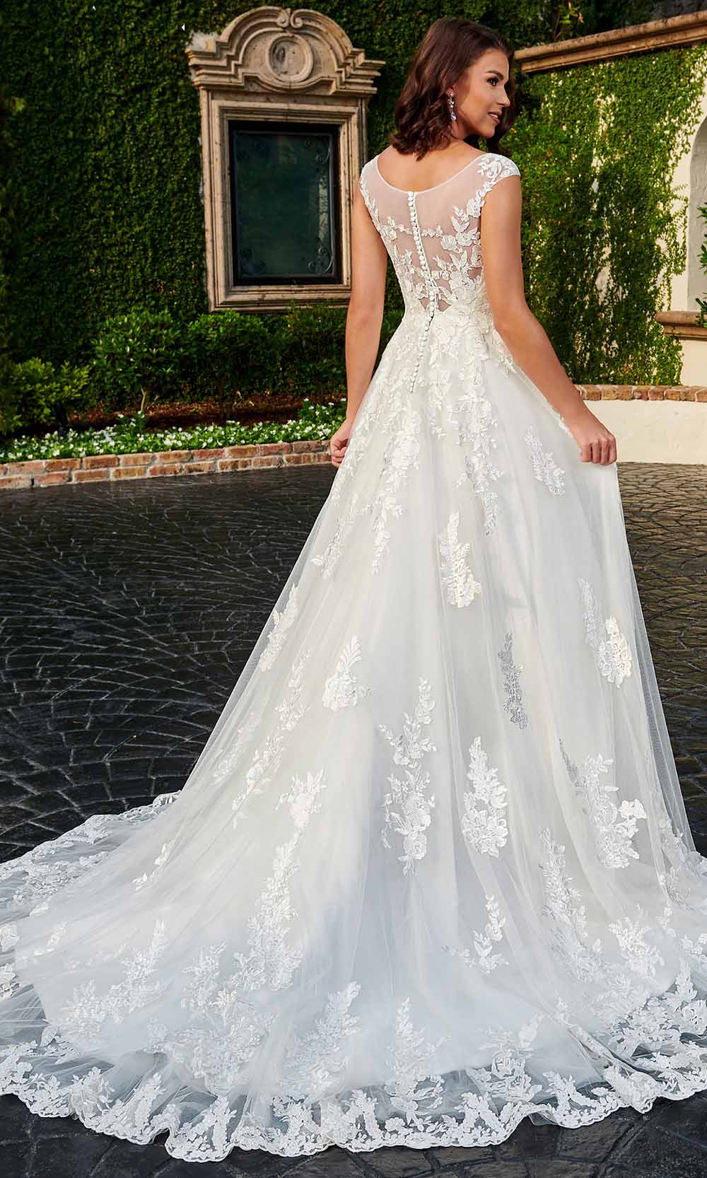 Simple Wedding Dresses and Bridal Gowns | Couture Candy